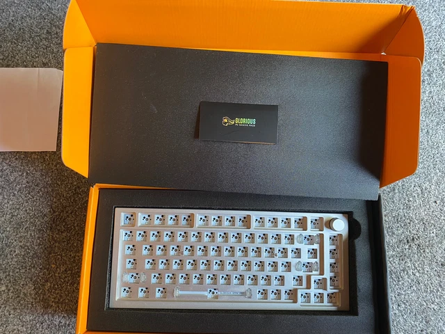 GLORIOUS GMMK PRO Silver ANSI Mechanical Keyboard - Hotswap - Free ...