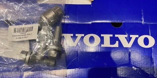 NEW GENUINE VOLVO locking wheel bolt & key - (31445039) £14.00 ...