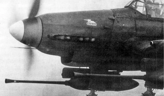 ZWEITER WELTKRIEG FOTO aufgenommene Luftwaffe Ju87G Stuka Junkers 2 ...