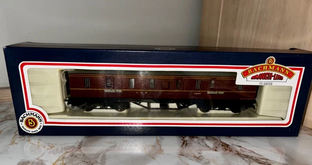 BACHMANN 34-327 50FT Parcel Van Crimson LMS £21.52 - PicClick UK