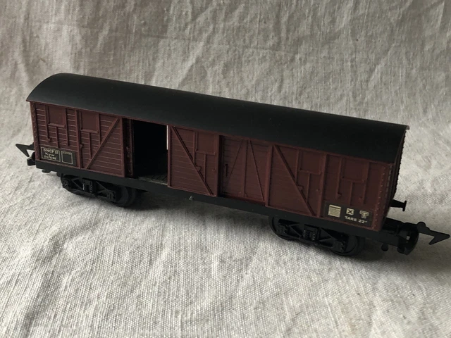 MODÉLISME FERROVIAIRE, TRAIN électrique: Jouef HO vintage, wagon couvert EUR 11,90 - PicClick FR