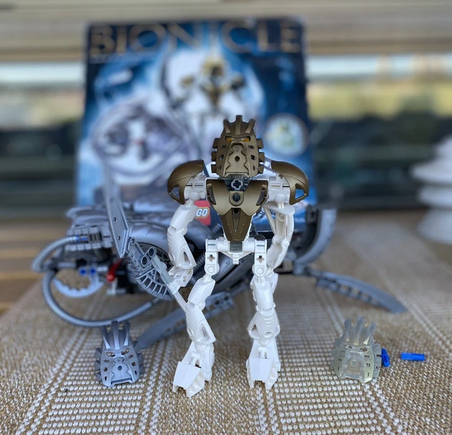 LEGO BIONICLE TAKANUVA 8596 Buildable Figure - Retired - 2003- Rare £63 ...