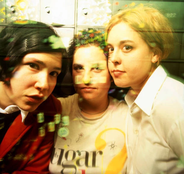 CARRIE BROWNSTEIN, DRUMMER Toni Gogin etc Sleater-Kinney Old Photo 9 ...