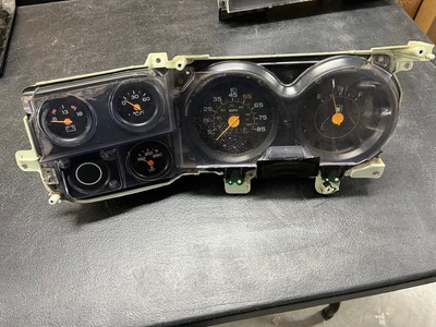 81-87 CHEVY GMC Truck Tahoe Suburban Instrument Cluster Speedometer ...