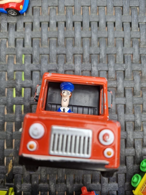 POSTMAN PAT VAN Pat 1 £4.88 - PicClick UK