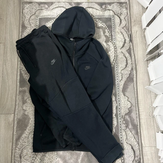 BLACK NIKE TECH Fleece Full Tracksuit Old Season Large Hoodie And XL ...