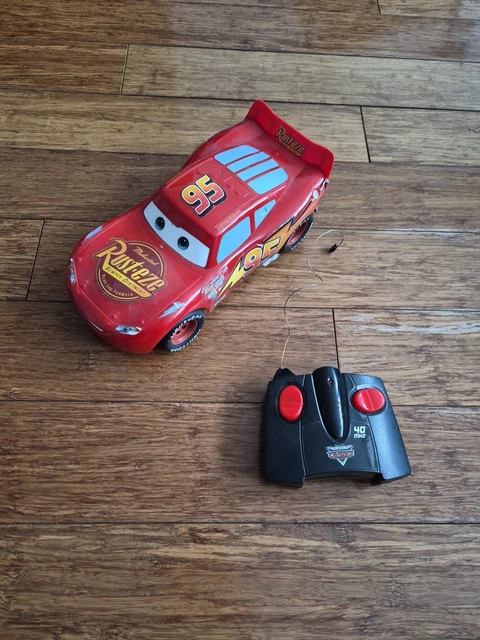 REMOTE CONTROL 2.4 GHz Lightning McQueen Car. Batteries Not Included £ ...