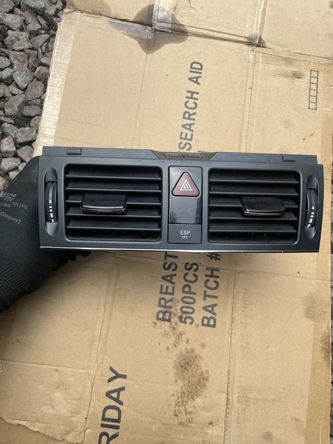 MERCEDES BENZ W204 C Class Center Air Vents A2048304154 £30.00 ...