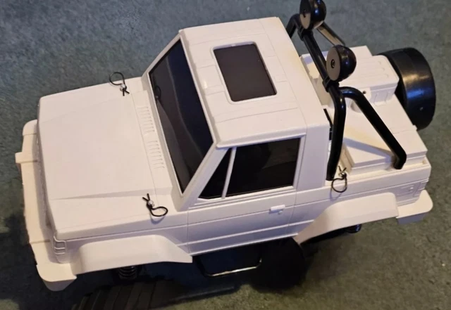 TAMIYA - MITSUBISHI Pajero Montero Wheelie (CW-01) - 58499 body set ...