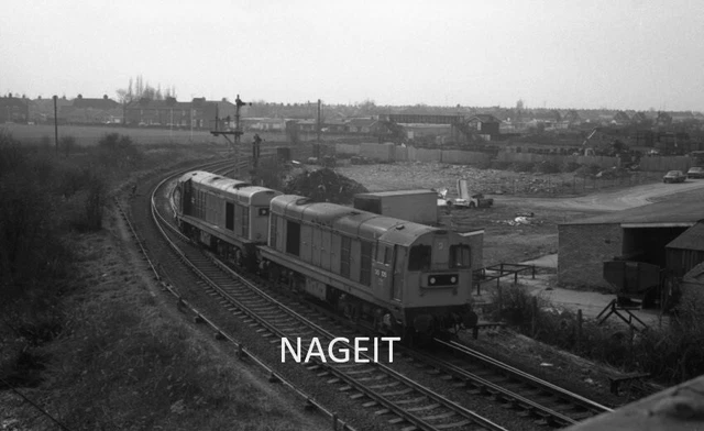 35MM RAILWAY NEGATIVE No'S 20195 & 20135 COUPLED WHITEMOOR YARD MARCH ...