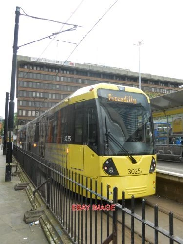 PHOTO 3025 -M5000 Metrolink Tram Piccadilly Gardens Outside Piccadilly ...