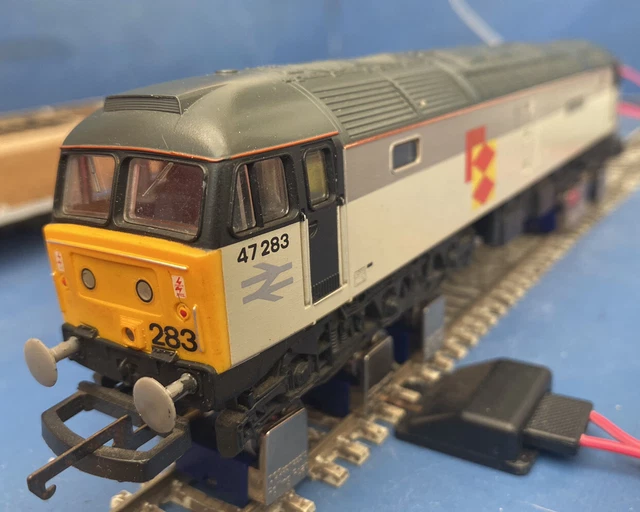 LIMA L205045 CLASS 47 47283 Johnnie Walker Railfreight Distribution TTG ...