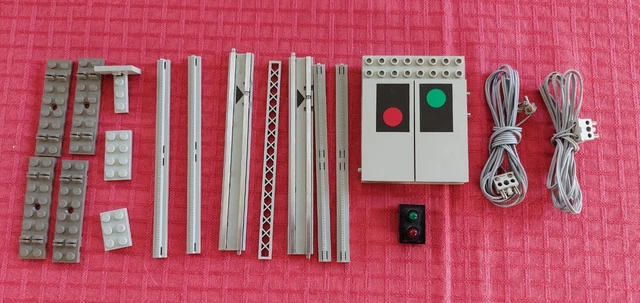 LEGO 7860 SET Ferrovia 12V Ferrovia Telecomandata Segnale Semaforo EUR ...