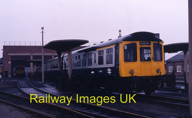 RAILWAY PHOTO - Botanic Gardens MPD Class 110 DMU BR Blue 31.10.82 £2. ...