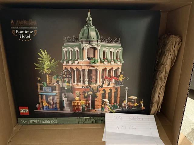 LEGO ICONS CREATOR Expert 10297 Boutique Hotel Modular Building Set £ ...