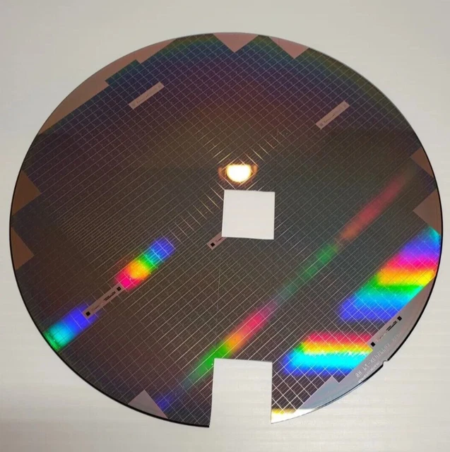 8& SILICON WAFER 200mm Test Sample with Photolithography Sliced into ...