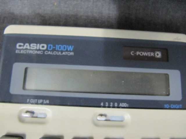 VINTAGE CASIO D100W HIGH POWER SOLAR CELL CALCULATOR working large pads ...
