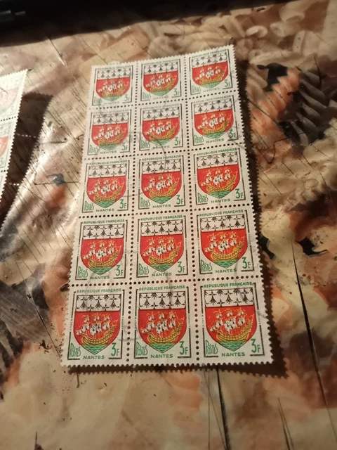 BLOC DE 15 TIMBRE oblitérer BLASON NANTES EUR 4,50 - PicClick FR