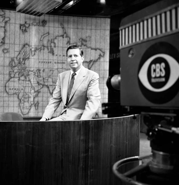 TELEVISION NEWSCAST DOUGLAS Edwards With The News 1954 1 Old TV Photo ...