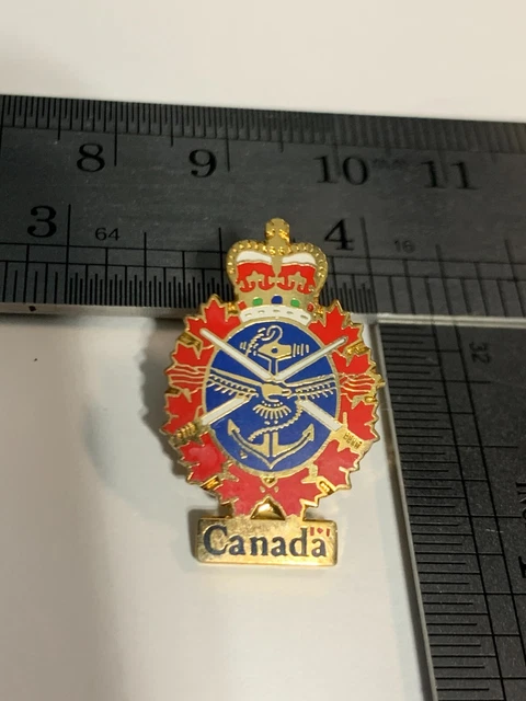 CANADIAN ARMED FORCES Canadiennes Logo Canada Army Navy Lapel PInback ...