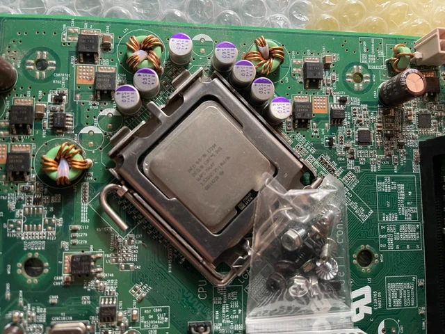 DELL KP561, LGA 775/Socket T, Intel Motherboard with FREE CPU and Free 2BG RAM £17.63 - PicClick UK