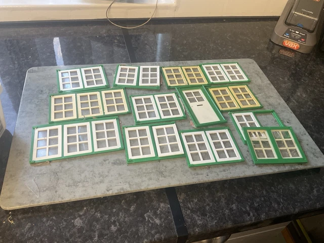 VINTAGE DOLLS HOUSE Triang Windows £26.70 - PicClick UK