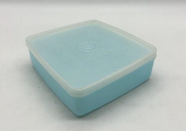 VINTAGE TUPPERWARE SQUARE-A-WAY Sandwich Keeper Blue Container 670-16 ...