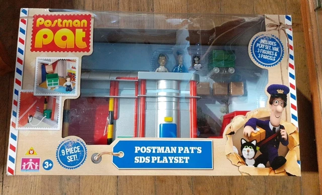 POSTMAN PAT SDS Playset sorting centre van figures Ben, he’s, trolley ...