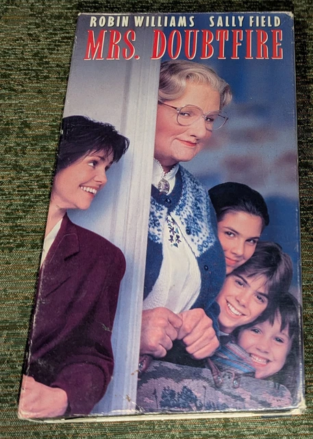 MRS. DOUBTFIRE (VHS, 1996, 20th Century Fox) Robin Williams, Sally ...