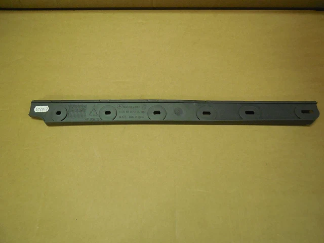 MERCEDES VITO W639 Chassis Van Rear Bumper Right O/S Guide Check ...