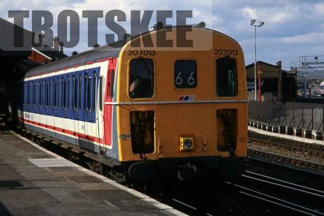 35MM SLIDE BR British Rail Diesel-Electric DEMU Class 207 207013 ...