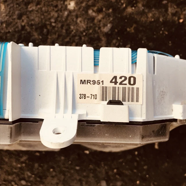 2003 MITSUBISHI MONTERO Gauge Instrument Cluster Tach Speedometer ...