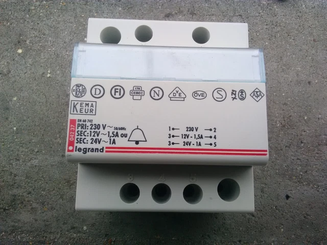 TRANSFORMATEUR RAIL DIN LEGRAND référence 04237 sortie 12v 1.5A / 24v ...