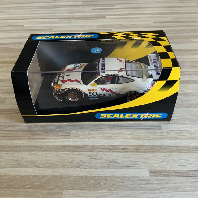 SCALEXTRIC C2579 PORSCHE 911 Gt3R Freisinger Motorsport N050 £44.99 ...