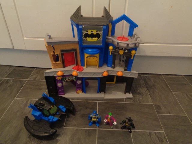 BATMAN IMAGINEXT BATCAVE/JOKERS house playset+3 figures+batwing fighter ...