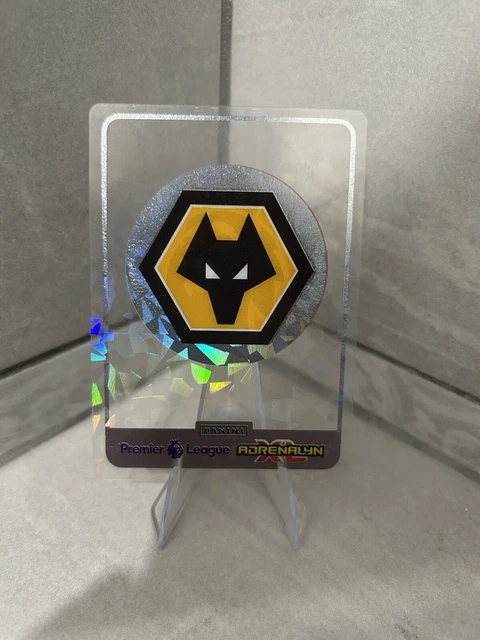 WOLVERHAMPTON WANDERERS PANINI Adrenalyn XL 2025 Crystal Crest Badge ...