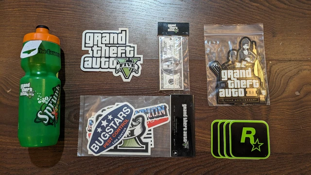 ROCKSTAR GAMES GRAND Theft Auto V Collectable lot - Official ...