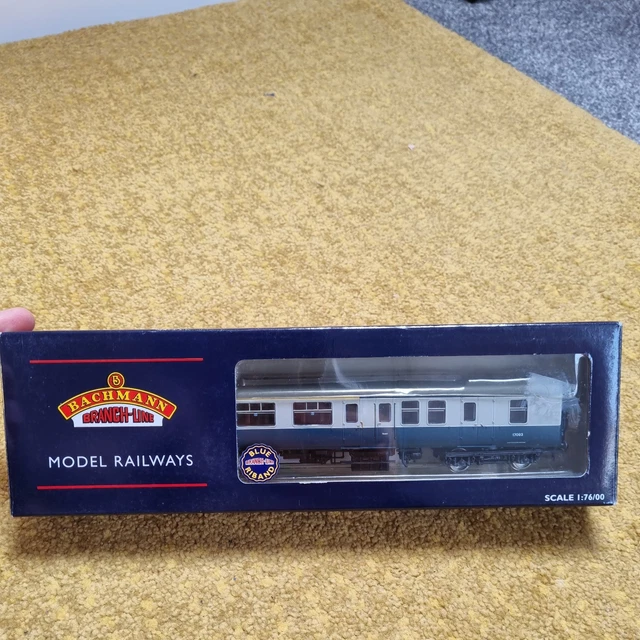 OO GAUGE BACHMANN 39-411 BR MK2 Blue & Grey Coach BFK Brake Corr 1st ...