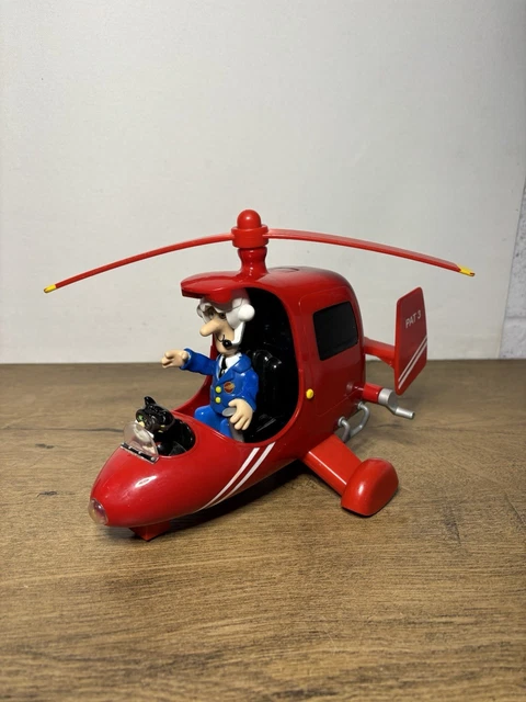 POSTMAN PAT TOY Helicopter with Working Sounds with Pat & Jess Figures ...