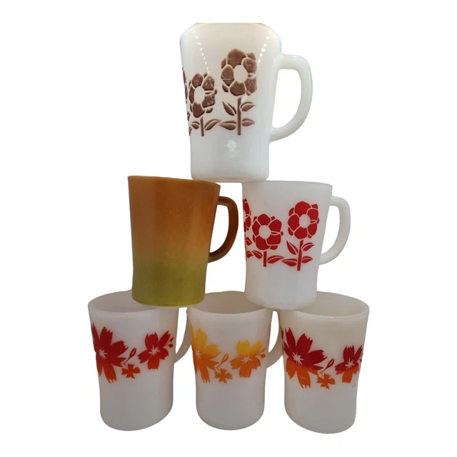 VINTAGE CROWN PYREX Coffee Mug Set Of 6 Milk Glass Poppy Cape Tulip ...