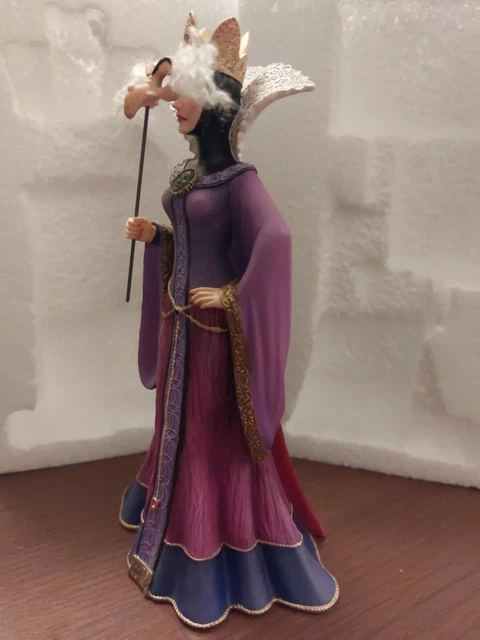 DISNEY TRADITIONS SHOWCASE Collection Haute Couture Evil Queen ...