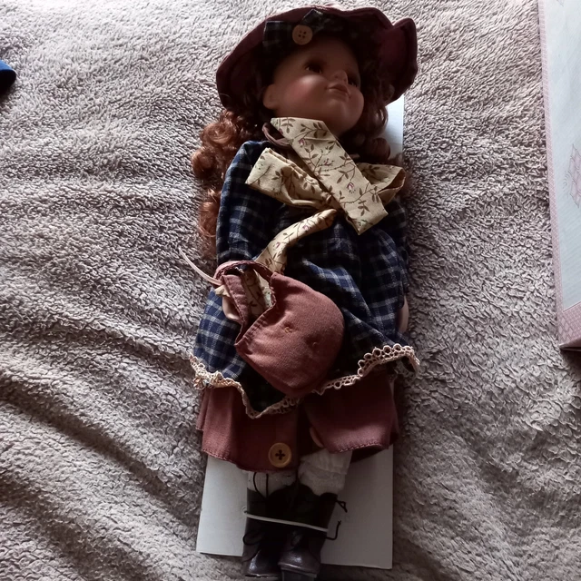 WINDSOR COLLECTION GENUINE Porcelain Doll £5.00 - PicClick UK