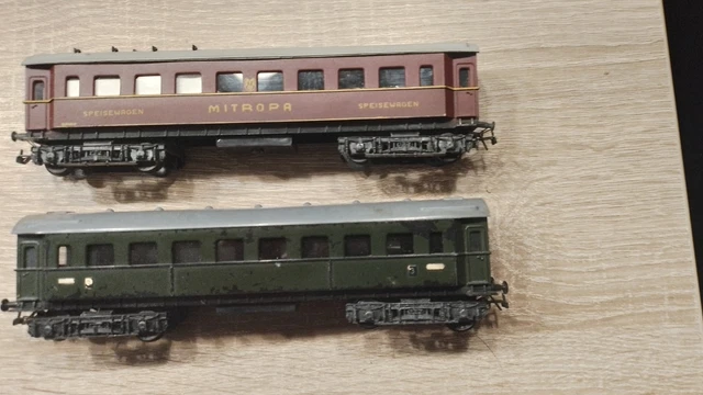 MÄRKLIN HO SPEISEWAGEN Mitropa und weiterer Waggon im gleichen Stil EUR ...