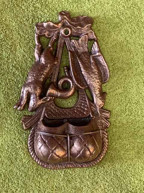ANTIQUE CAST IRON Wall Hanging Bird And Rabbit Hunting Theme Match Safe ...