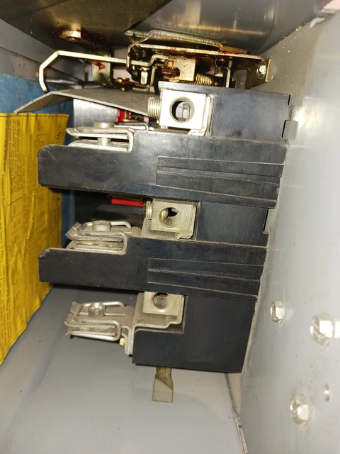 EATON CUTLER HAMMER 100 Amp Fusible Panelboard Ee Switch 240 Vac ...