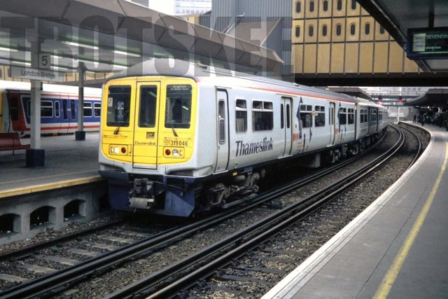 35MM SLIDE BR British Rail EMU Class 319 319046 1996 Original £4.98 ...