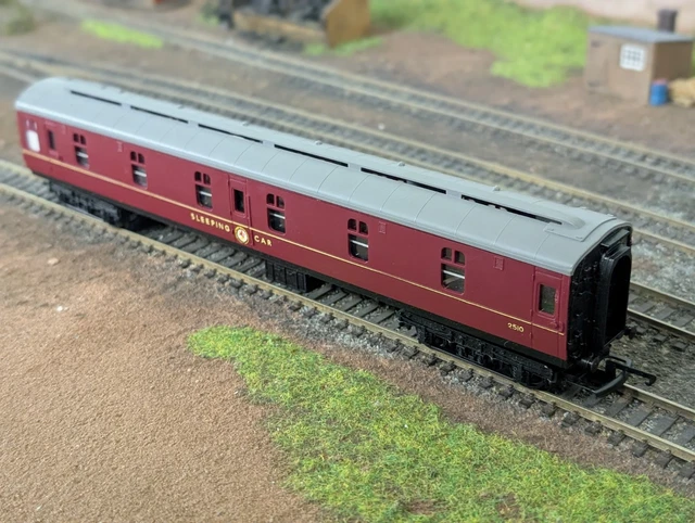 TRIANG/ HORNBY R339 OO Gauge BR Maroon Mk 1 Sleeping Car 2510 £12.00 ...