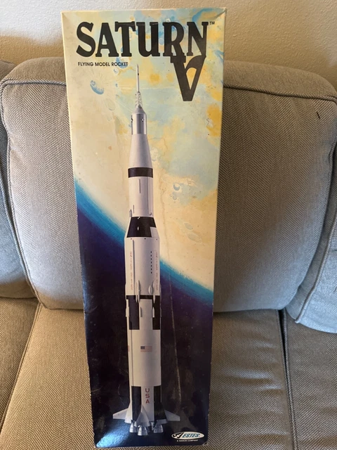 VINTAGE ESTES SATURN V 1/100 Scale Model Rocket Kit #2001 Rare Estes ...