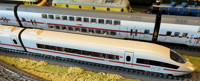 TRIEBWAGENZUG ICE 3 BR 403, Märklin 37788 + 43735, 7-teilig !, Ep. VI, mfx/Sound EUR 849,00 ...