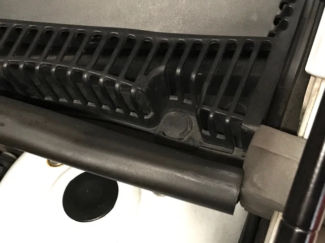 GENUINE MK6 FORD Fiesta St150 St500 Zetec S Inner Wing Scuttle Foam ...
